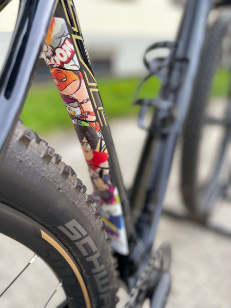 FRAME:TAPE 3000 STICKERBOMB EYECATCHER – c2cuae